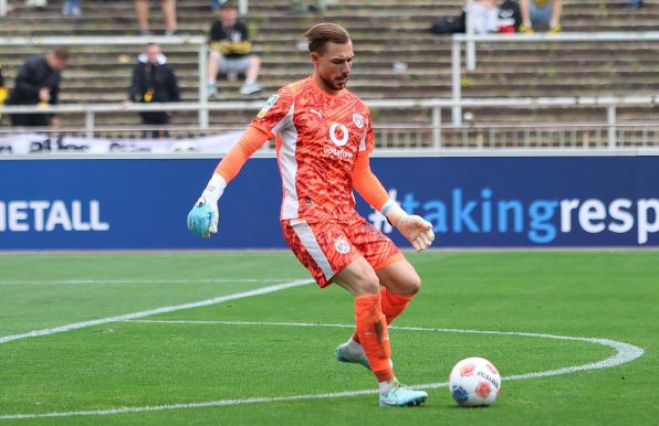 Regionalliga West: Bocholt belohnt ein Talent, Siegen holt Torwart von ...
